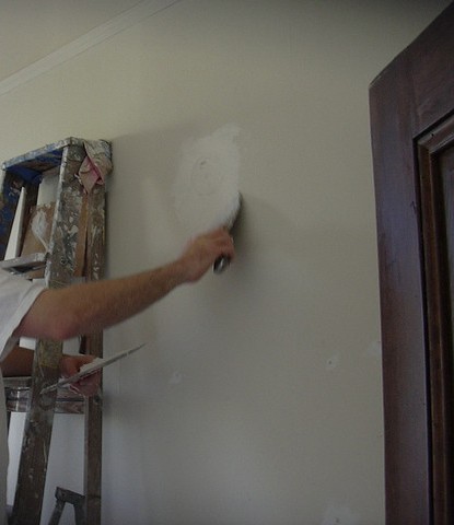 Professional Tips To Prepare Your Walls For Interior Painting